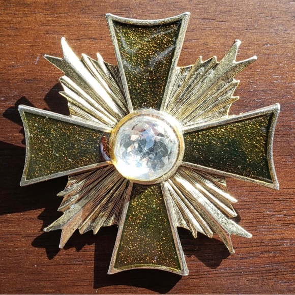 Richard Serbin | Jewelry | Richard Serbin Vintage Green Maltese Cross ...